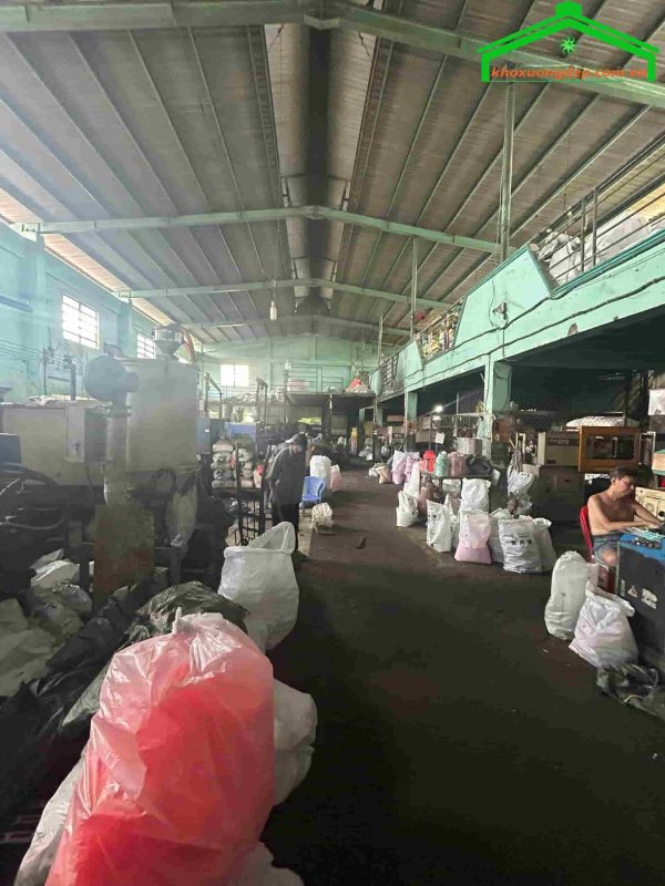 Bán/cho thuê kho xưởng 1000m2 Phạm Văn Hai, Bình Chánh